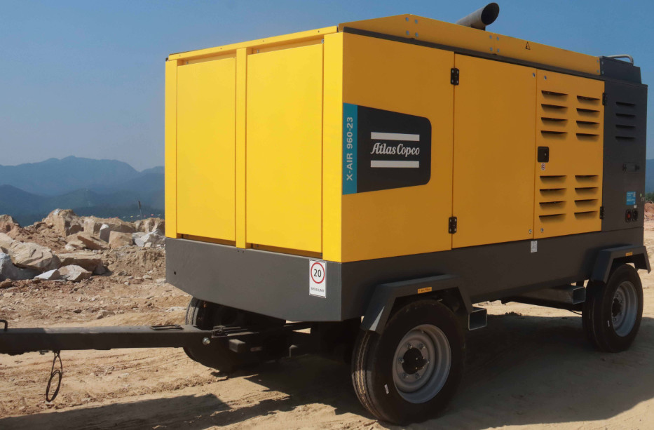 Portable Compressor X-AIR 960-23 Ultimate Solution For Your Compressed Air Needs