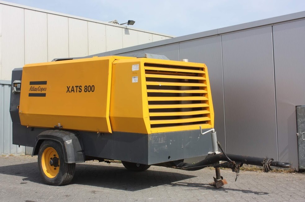 Electric Power Source Portable Compressor XATS800Cd Small Size In Yellow