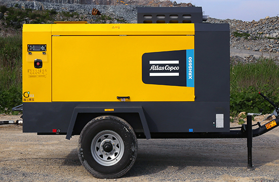 Cummins Portable Compressor XRHS650 20 Bar 6-Cylinder